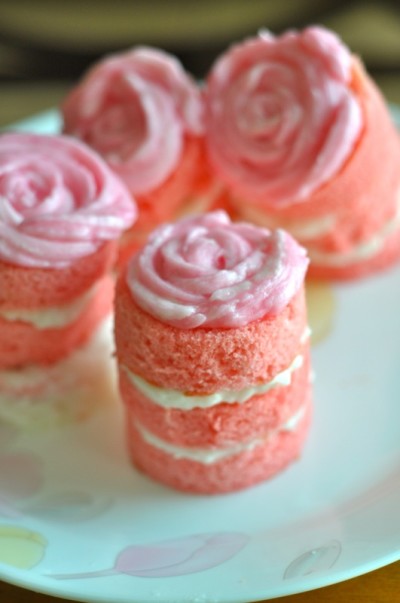 Mini Rosette Cakes