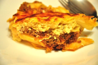 Greek Pastitsio | Layered Pasta and Minced Meat Baked with Béchamel ...